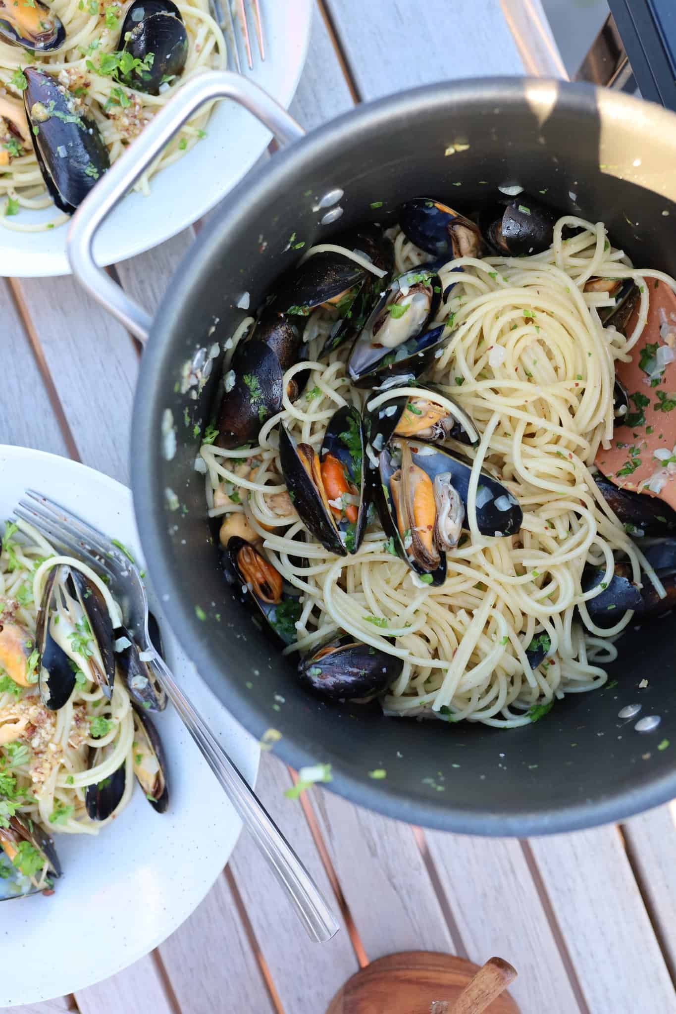 Pasta med muslinger og citronpesto - nem og lækker opskrift